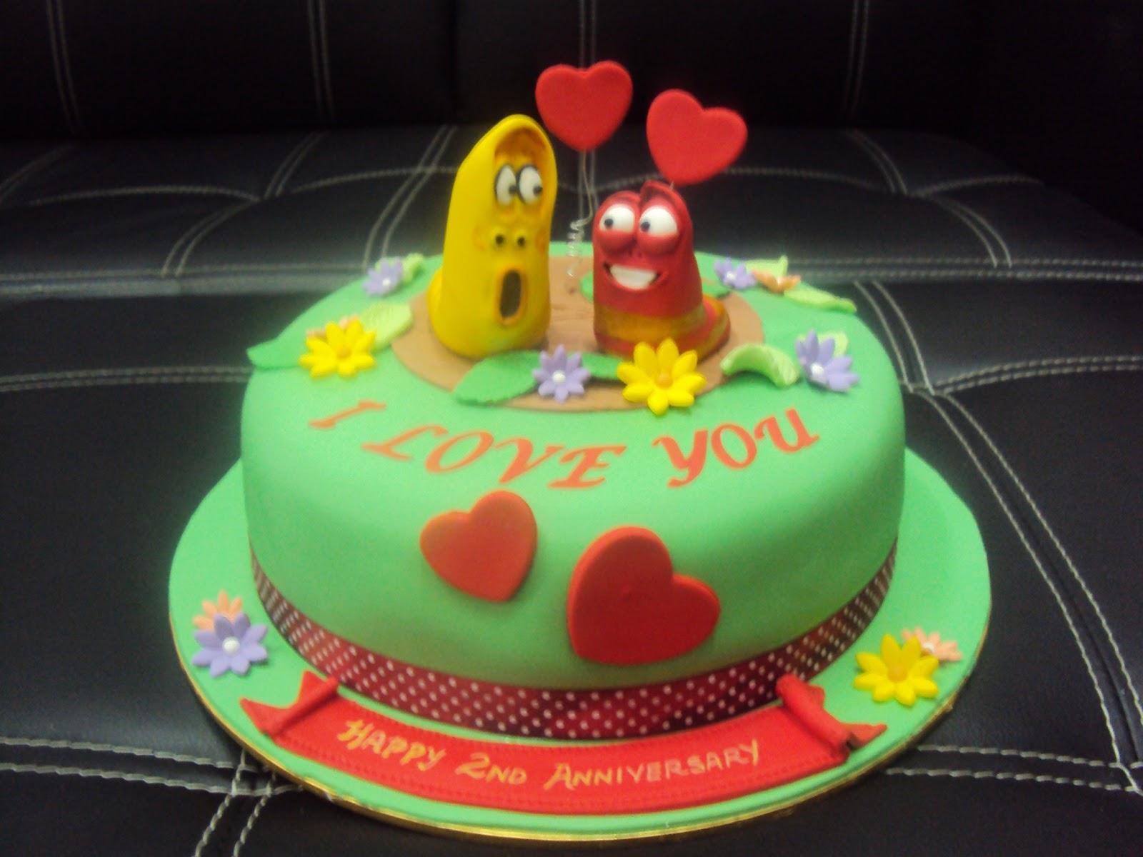 L'mis Cakes & Cupcakes Ipoh Contact : 012-5991233 : Fondant Cake -Larva ...