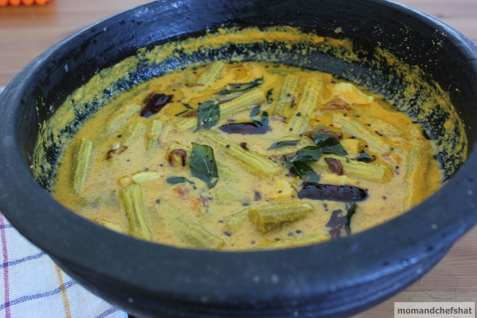 Cooking in mommy's shoes: Chakkakuru Manga Muringakka Curry/Jackfruit ...