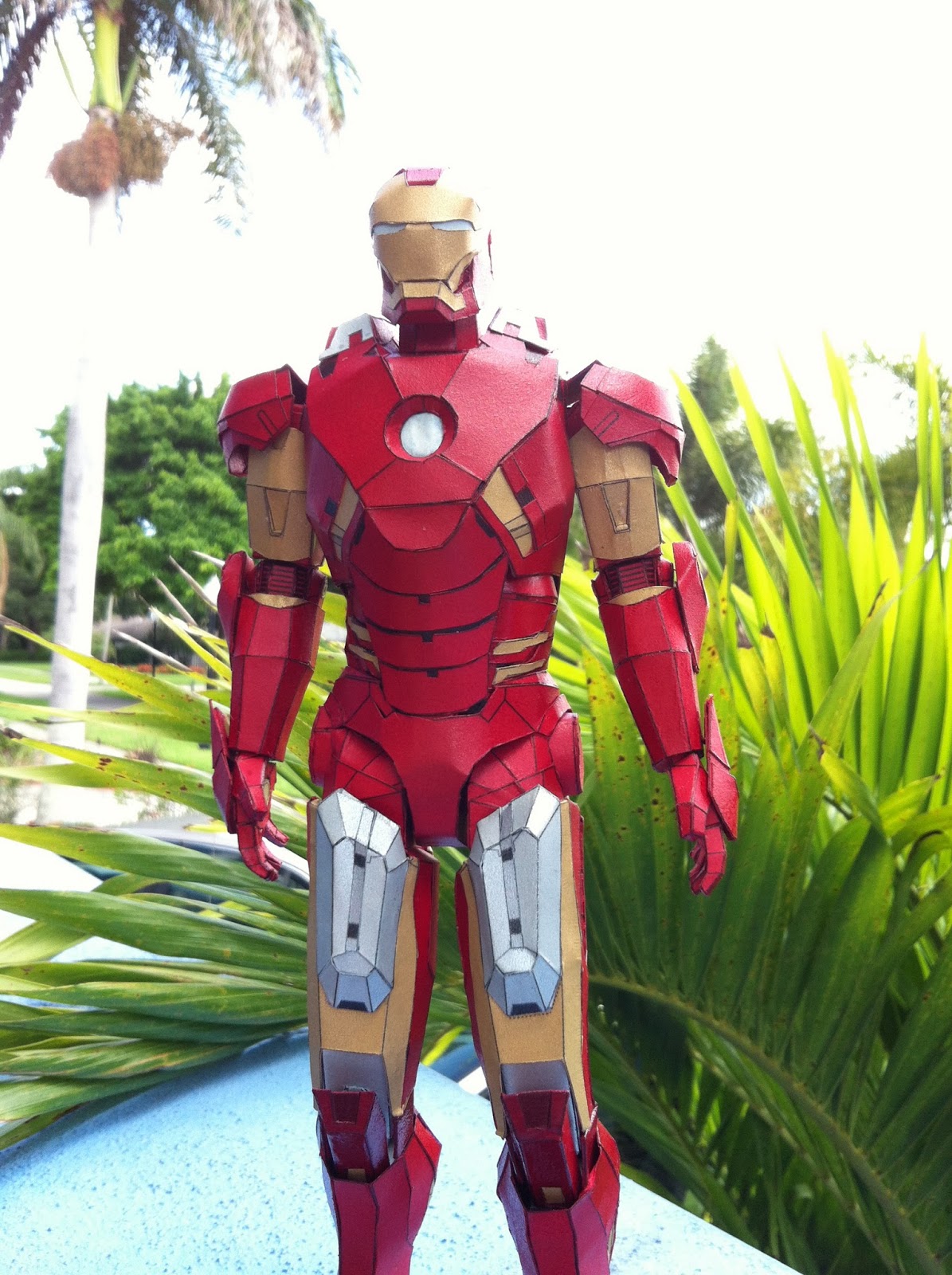 WrightWorks: Completed Papercraft Iron man