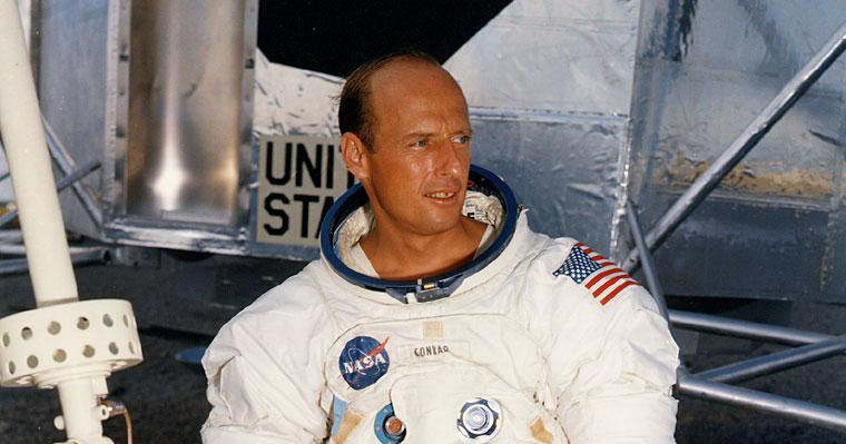 Apollo 12 Timeline: 1969/11/09: Foto ufficiali dell'equipaggio