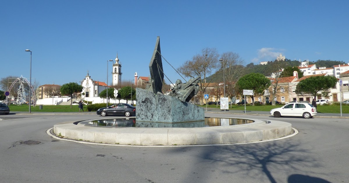 Viajar e Descobrir - Norte: Viana do Castelo - Rotunda do Campo da Agonia
