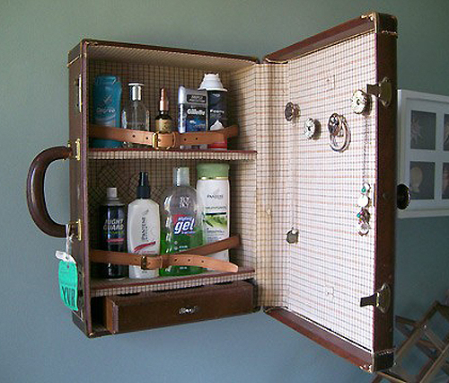 Life With 4 Boys: 12 DIY Vintage Suitcase Crafts