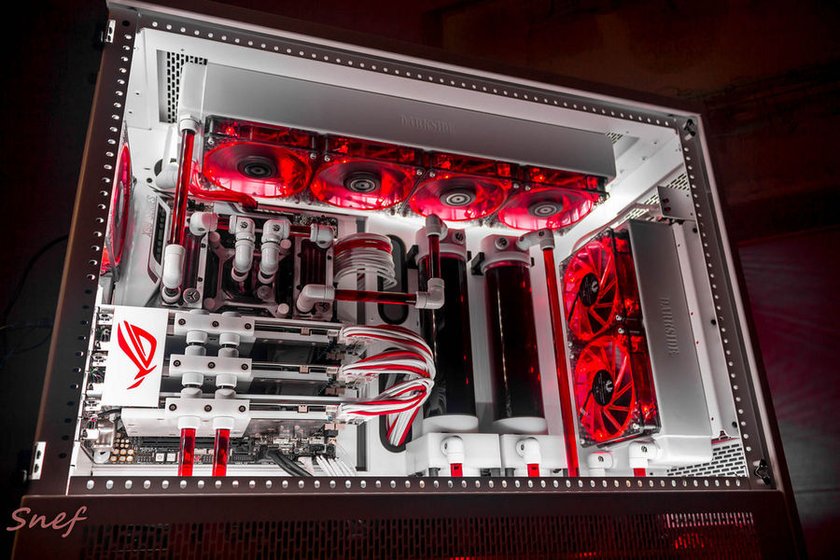 SICK CUSTOM PC 电脑DIY: Build of the week: Snef's Bloody Angel ( Intel i7 ...