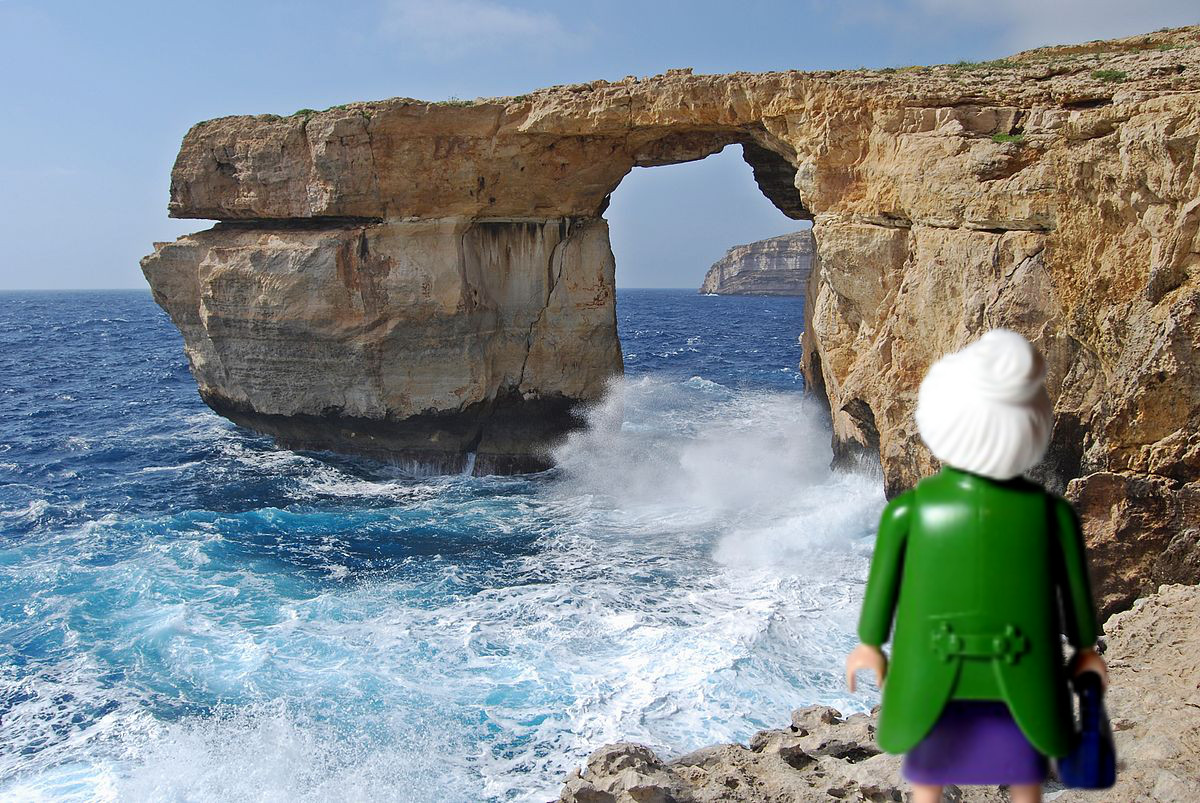 THE GRANDMA'S LOGBOOK ---: REMEMBERING THE AZURE WINDOW IN DWEJRA, GOZO