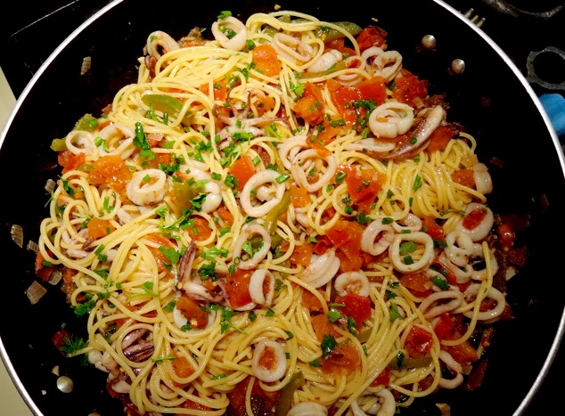 The Briny Lemon: Calamari Pasta in Fresh Tomato Sauce