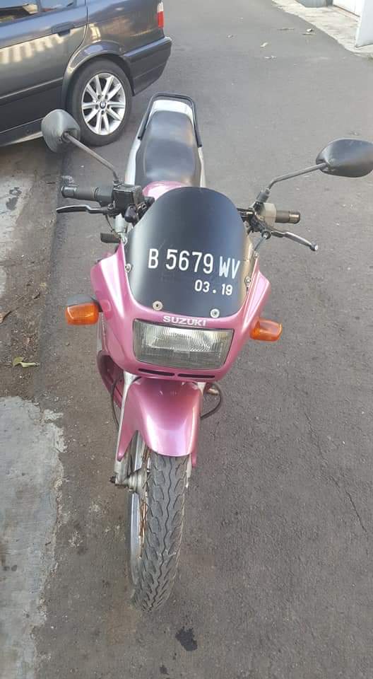 Jual motor legendaris 90an RGR Suzuki 96 - LAPAK MOBIL DAN MOTOR BEKAS