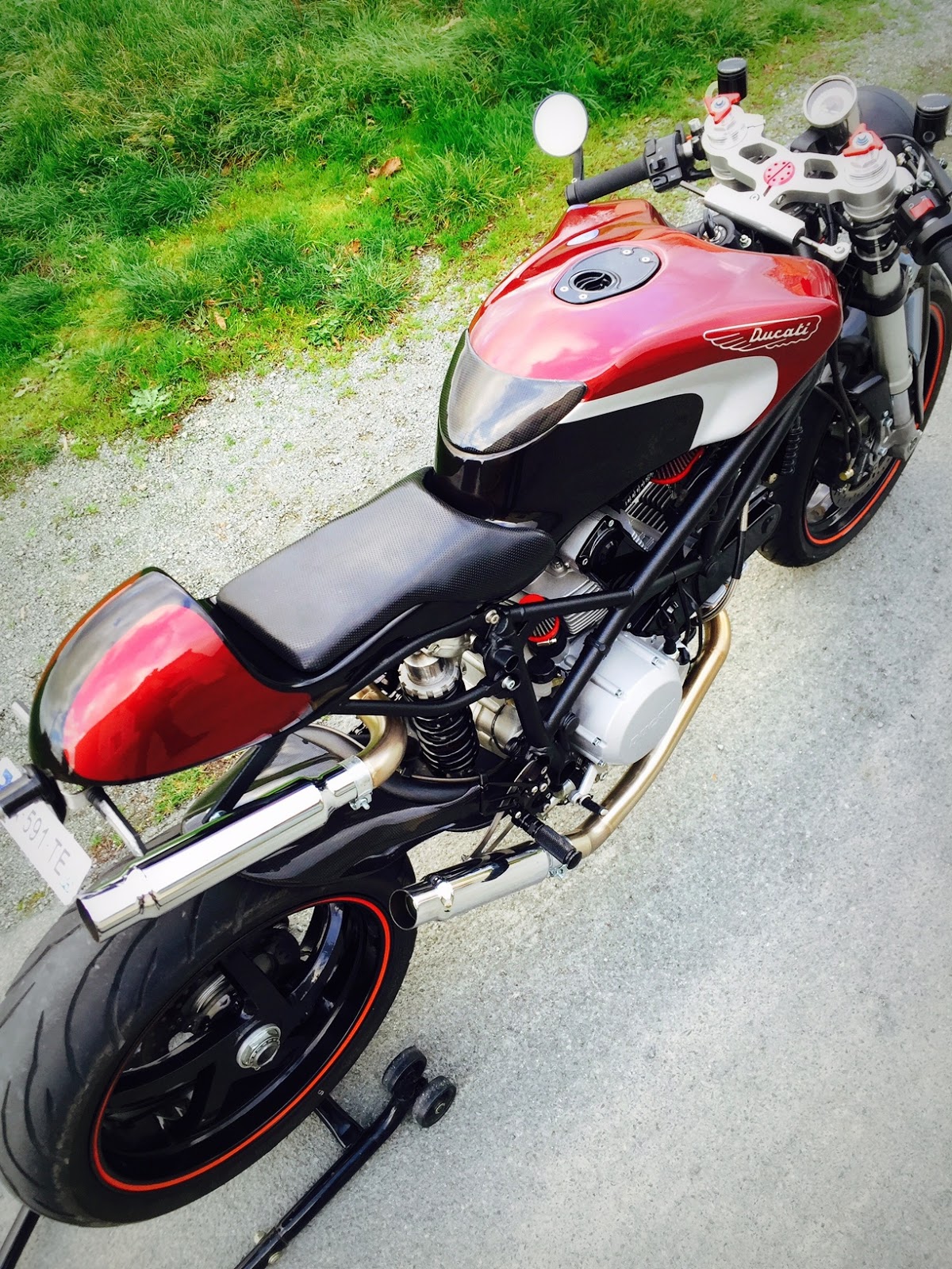 S2r Radicalize - RocketGarage - Cafe Racer Magazine