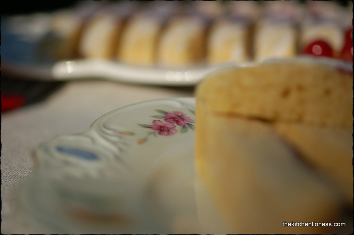 The Kitchen Lioness: Red Currant Cookie Slices - Rote Johannisbeer ...