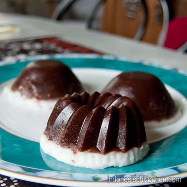 Kue Talam Coklat (Reis Pudding mit Kakao)