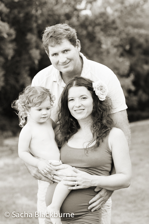 Sacha Blackburne Photography: Susan, Tom, Flora and the bump