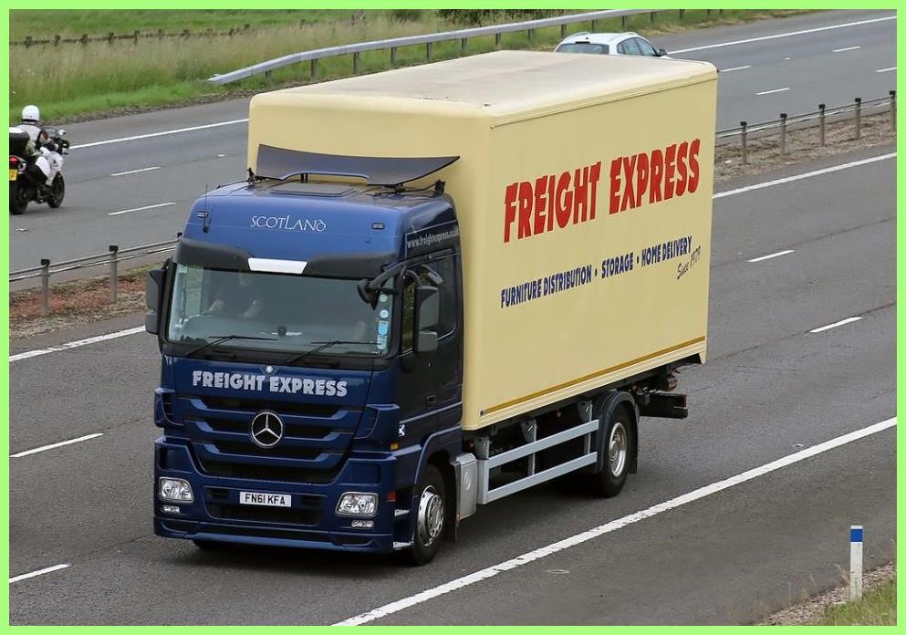 16 Malcolm Healey Wren Kitchens - FB0S ALLAN HOLLAND'S BLOG