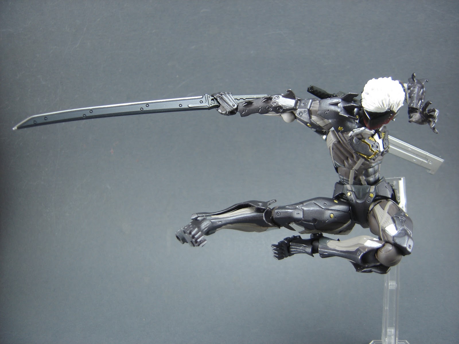 Lightning Ace's gundams: Revoltech Raiden from metal gear rising ...
