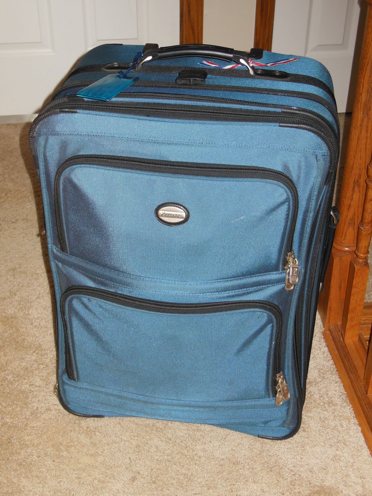 1 girl. 4 months. All of Europe to explore.: How to Pack Your Life in ...