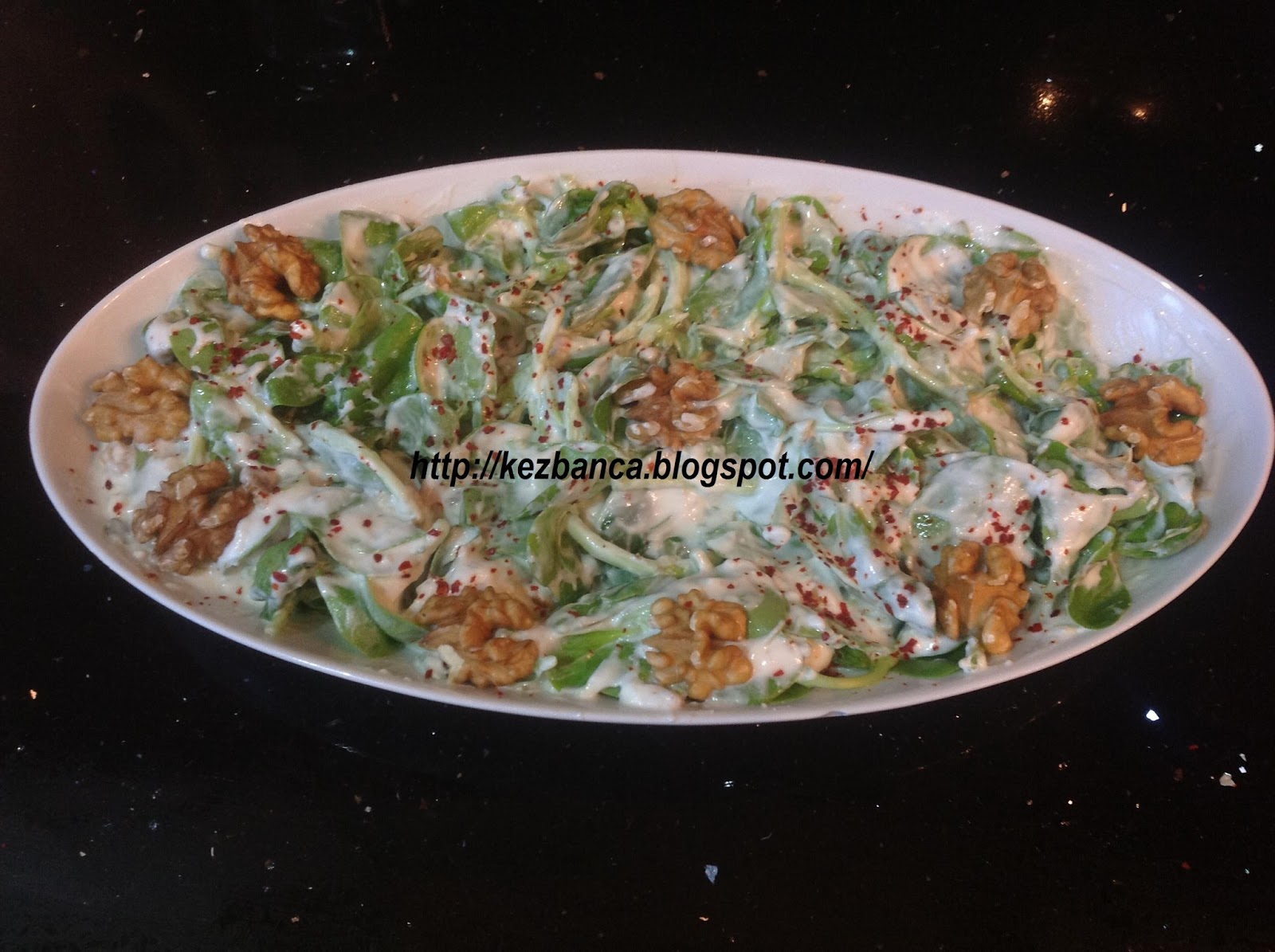 PRATİK TARİFLER: SEMİZOTU SALATASI