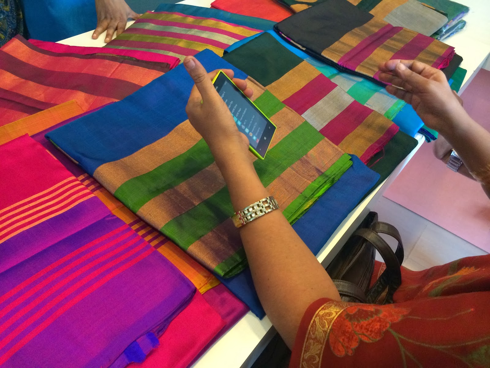 Harivillu Silks-Vastra for today's women: Uppada Plain pattu with kaddi ...