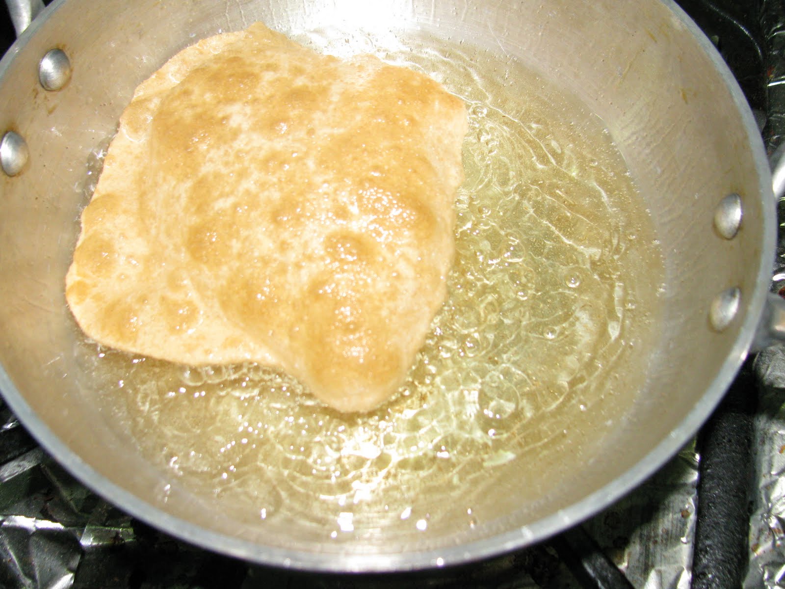 Food Slice: Fluffy Puri/ Poori/ Indian puffed fried flatbread