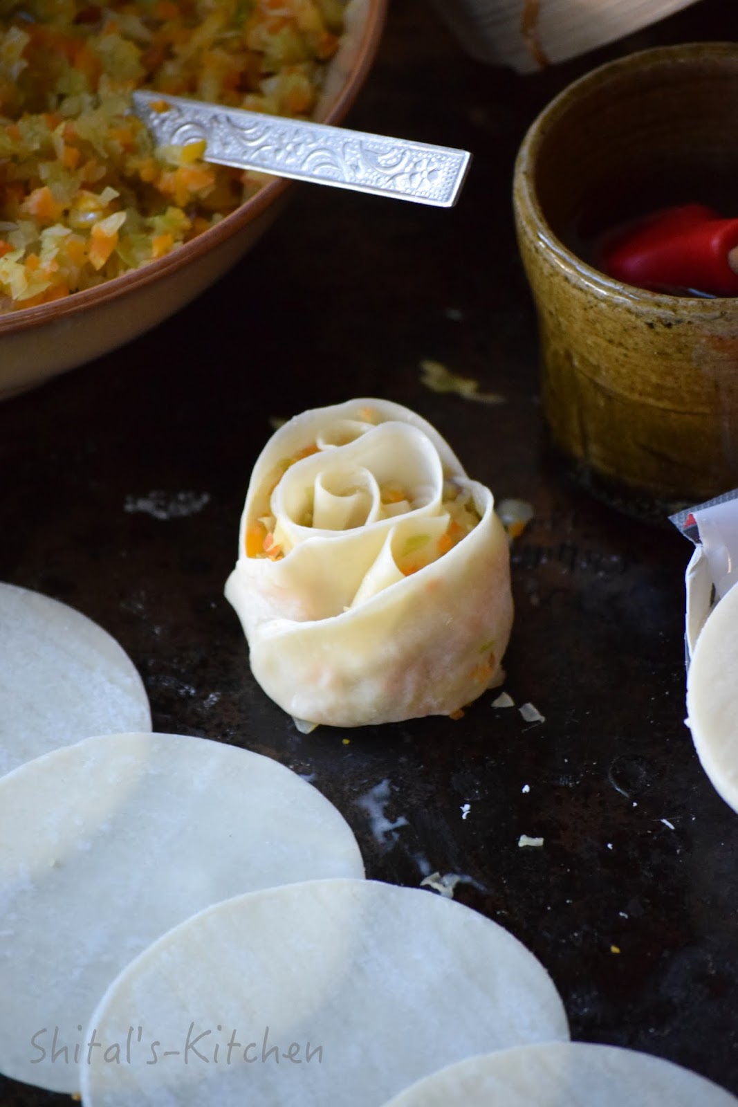 Shital's-Kitchen: Rose Shaped Dumplings