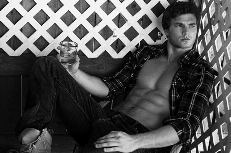 Derek Theler Lpsg