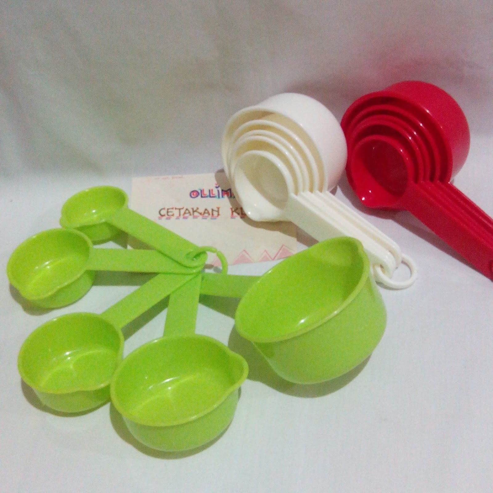 SENDOK TAKARAN KUE SET