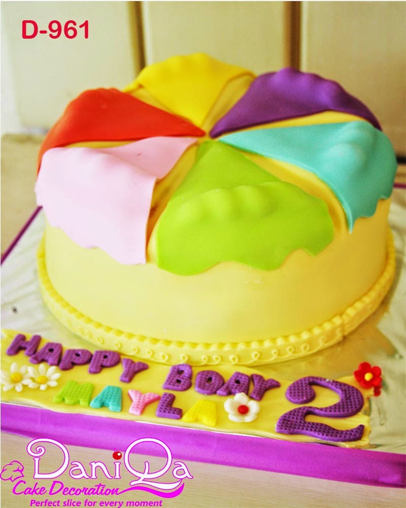 DaniQa Cake and Snack: Kue Ulang Tahun Tema Cake