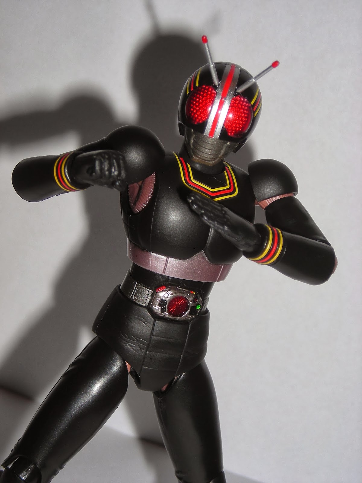 My Shiny Toy Robots: Toybox REVIEW: S.H. Figuarts Kamen Rider Black ...