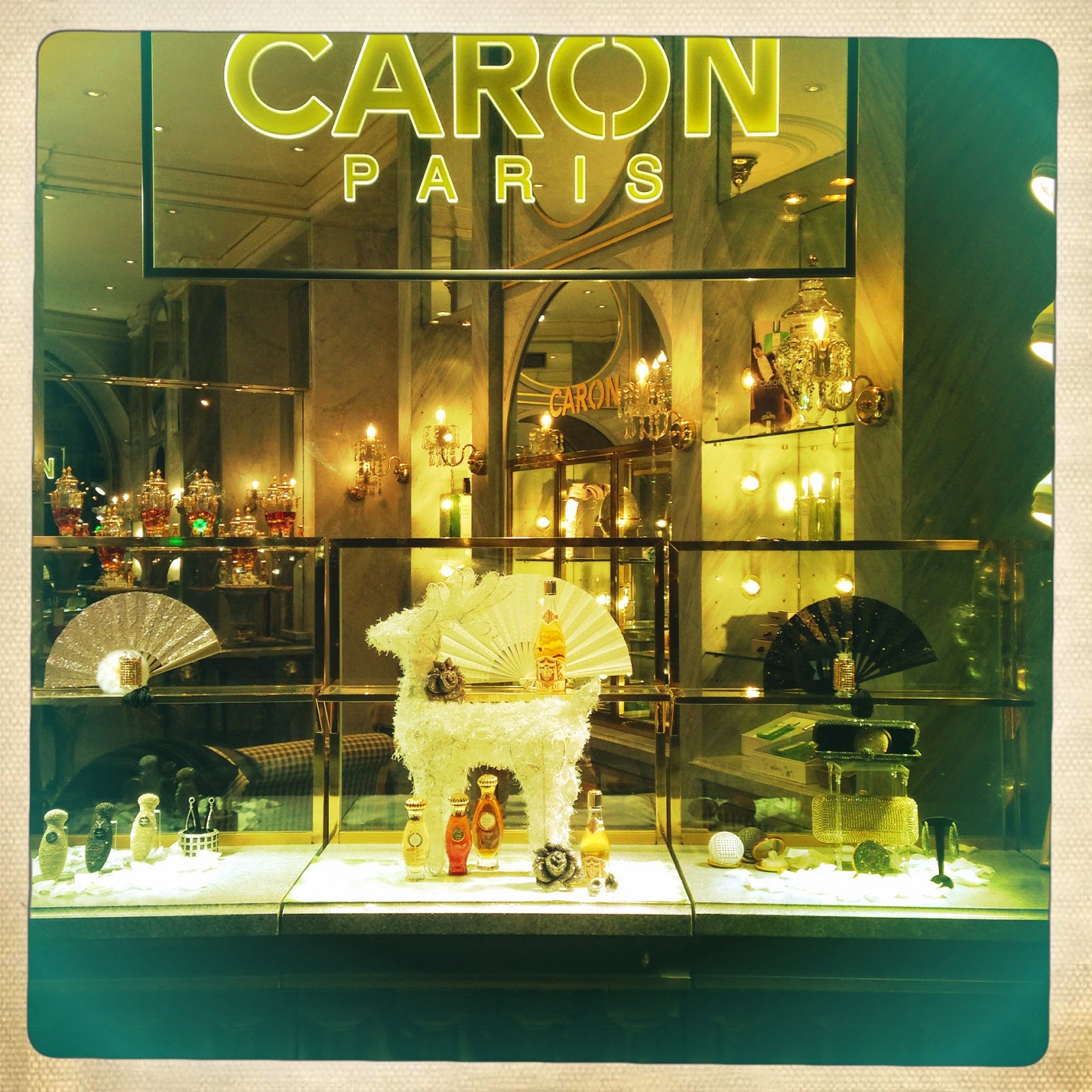 Les Vitrines de Paris, Paris Shop Windows: Caron