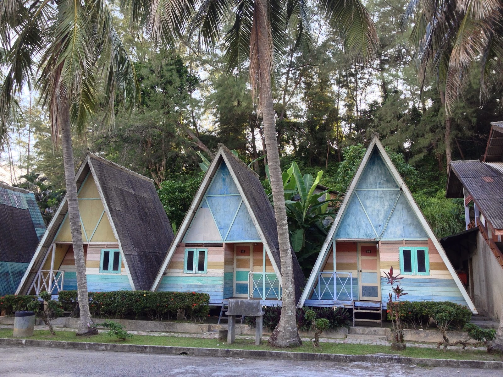 Ally's In Wonderland: Batu Layar Beach
