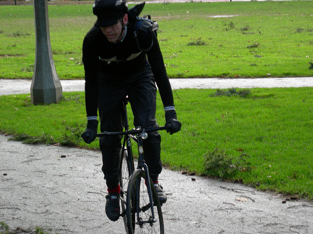 My Bicycle Blog: A Few Reminders When Riding A Fixie Bike