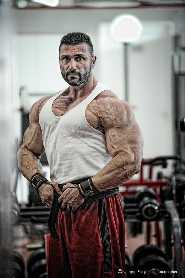 Muscle Lover: Italian Hercules - Alessandro Grassi