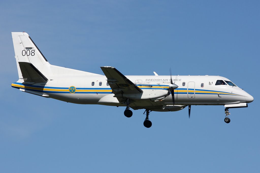 WORLD AIRCRAFT IMAGES by Terry Wade: 100008 SF34 SVF EGKK (London ...