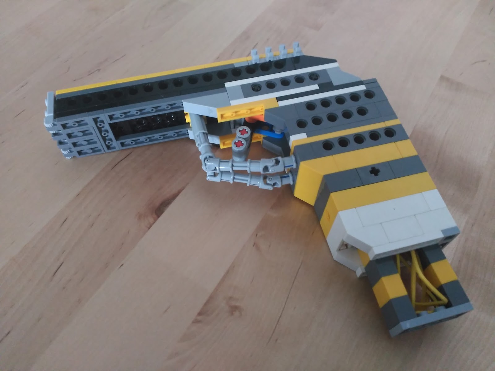 Brickblog: Lego semi-auto gun v1.1