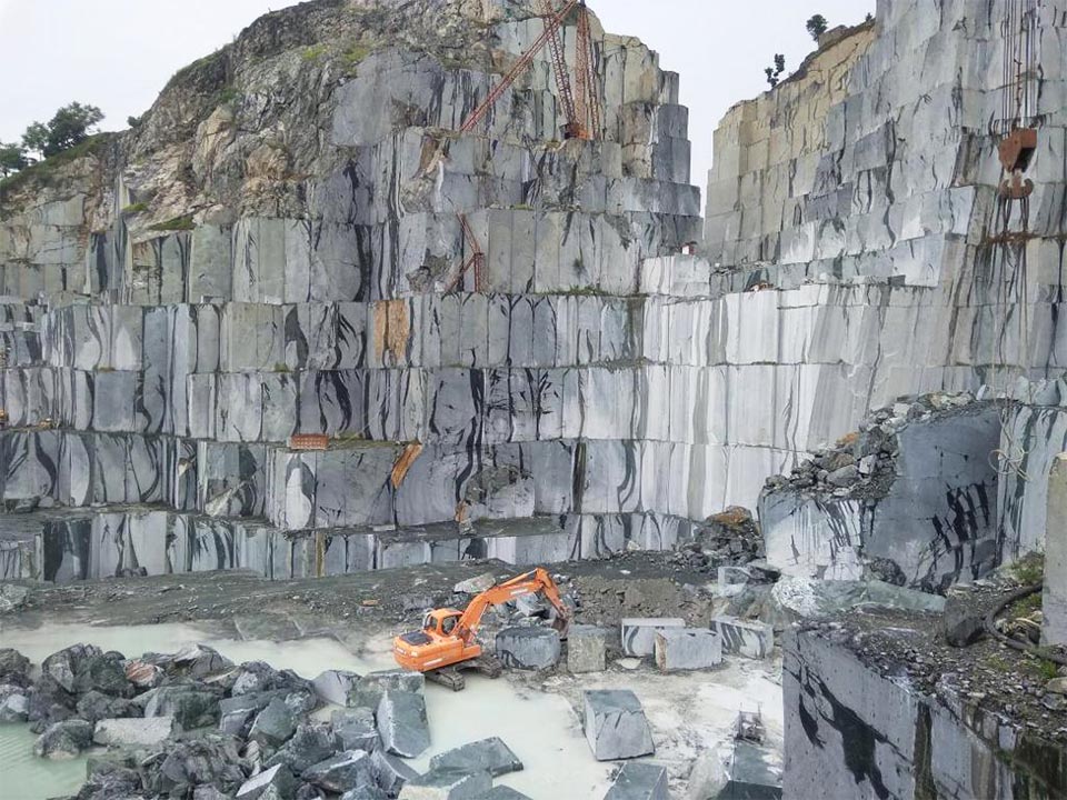 Indian Wholesale Stone Exporters: The practice of marble stone mining ...