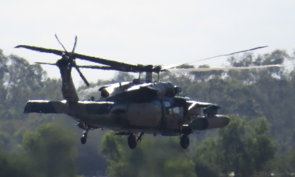 Central Queensland Plane Spotting: A Trio of Australian Army Blackhawk ...
