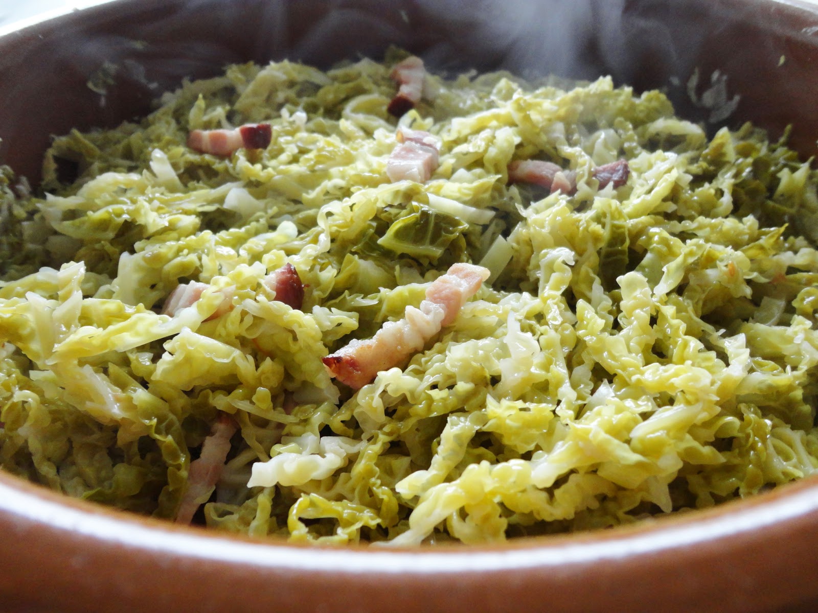 DE GOEDKOPE SMAAK: SAVOOIEKOOL MET SPEK