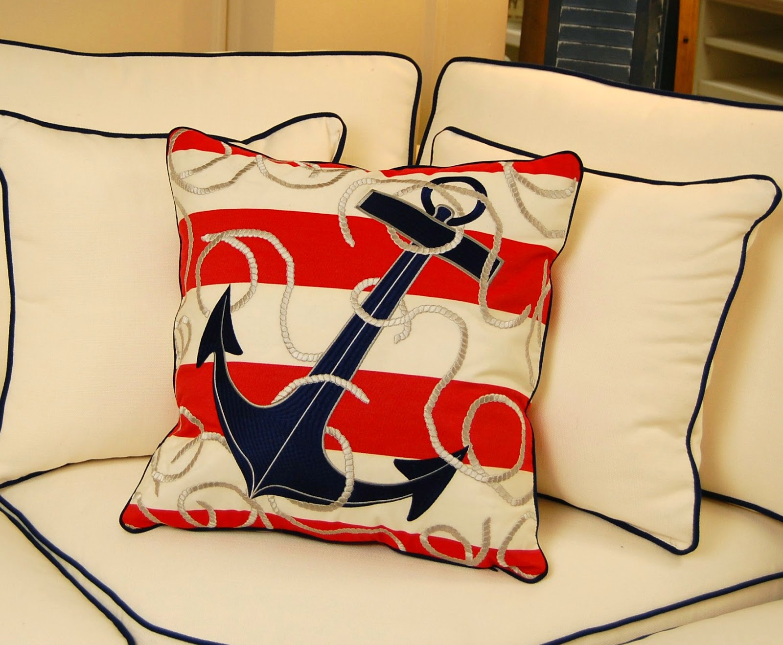 Everything Coastal: Tied Up! More Nautical Rope Decorating Ideas