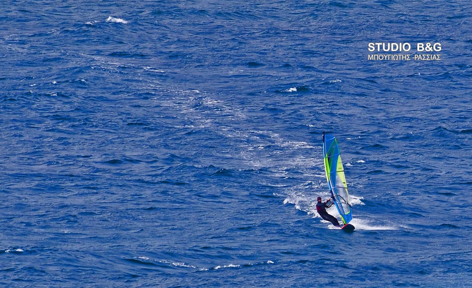 Φωτογραφία: ΝΑΥΠΛΙΟ: ΣΕΡΦΕΡ ΣΤΗΝ ΠΑΡΑΛΙΑ.