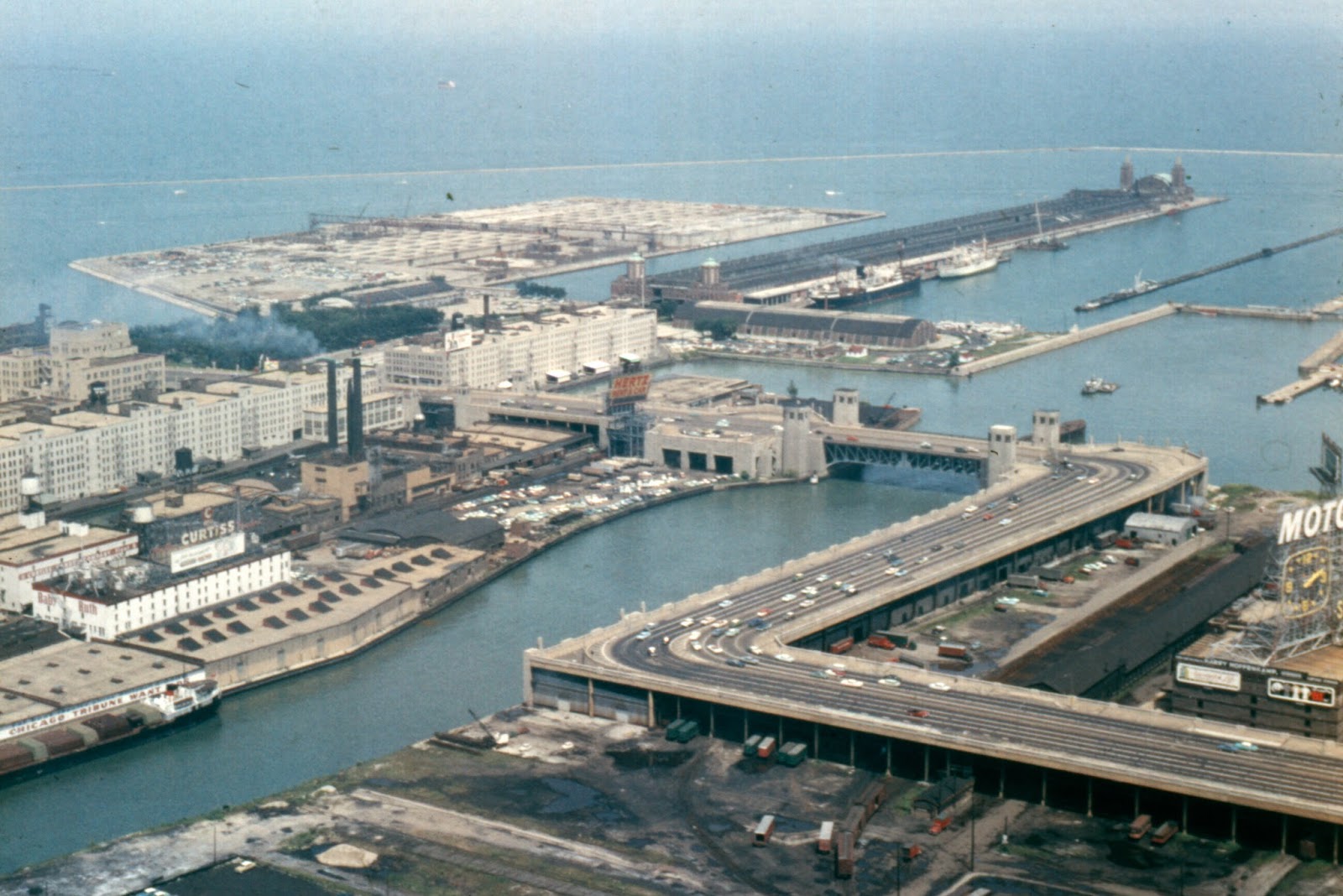 Industrial History: Lake Shore Drive's S-Curve and River Mouth