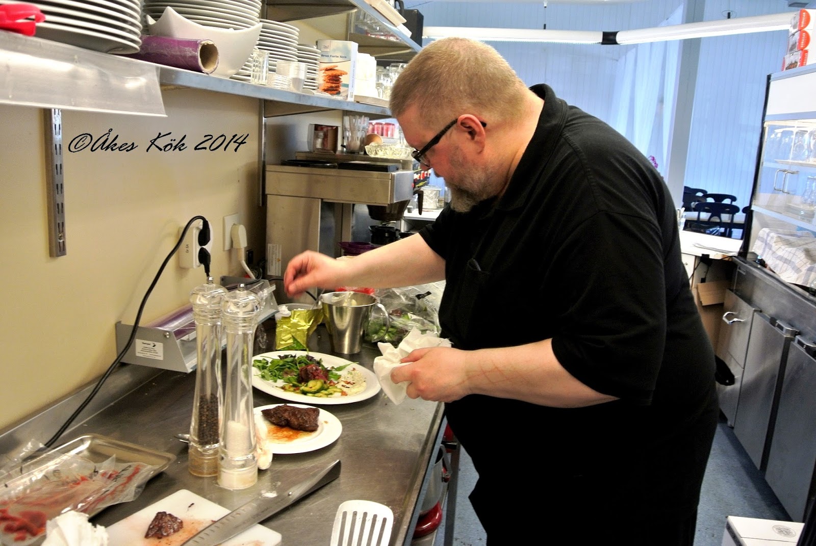 Rune Matomanen - Matälskare: Roadtrip - Giganternas Kamp på Åkes Kök