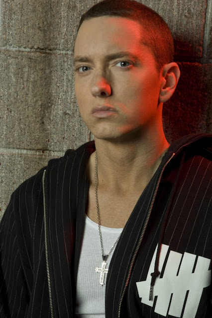 Notas Musicais: EP que sai em junho revive o duo de Eminem com 'rapper ...