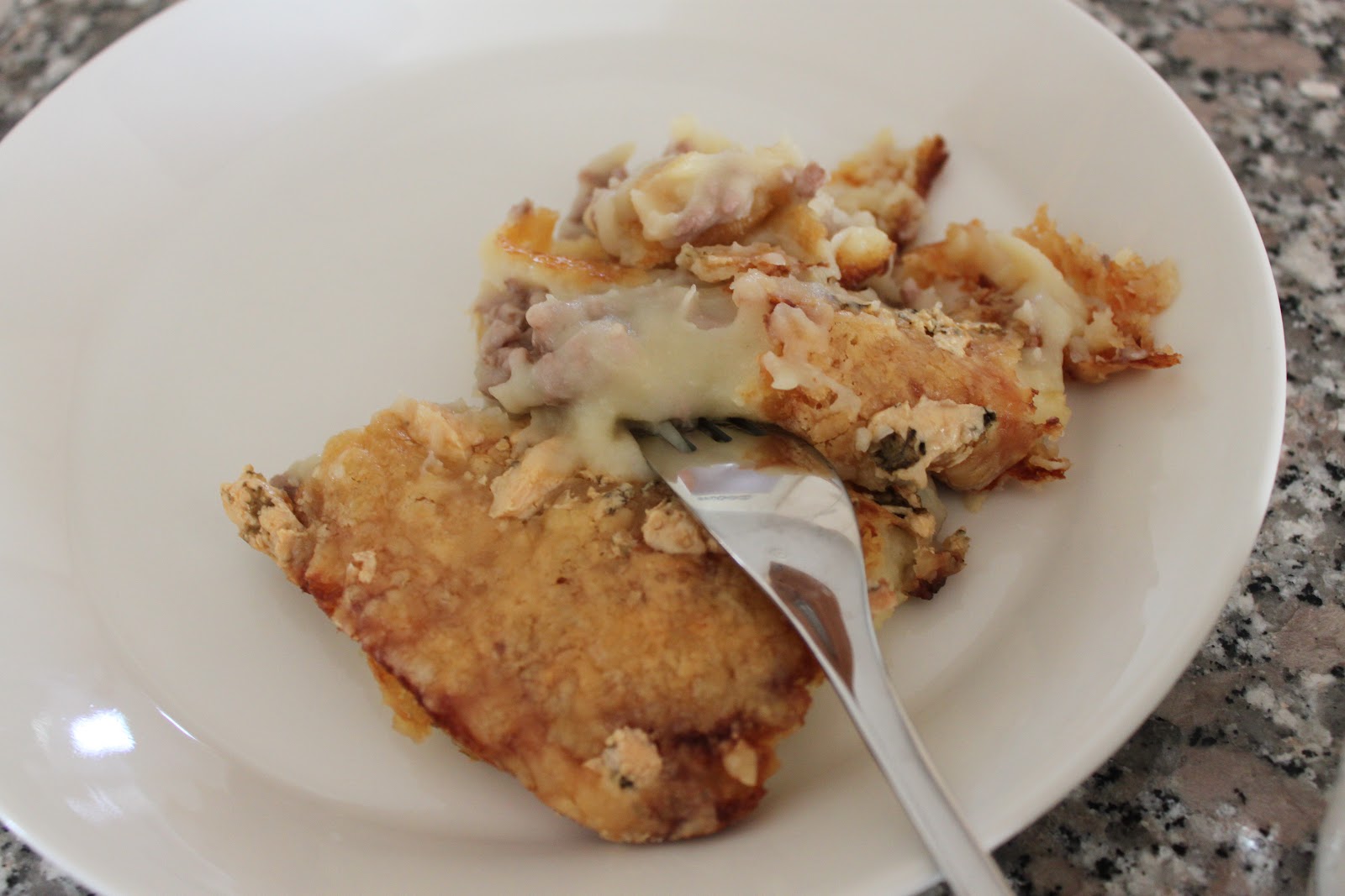 RAGE BAKE: Perunamuussi-jauheliha-vuoka