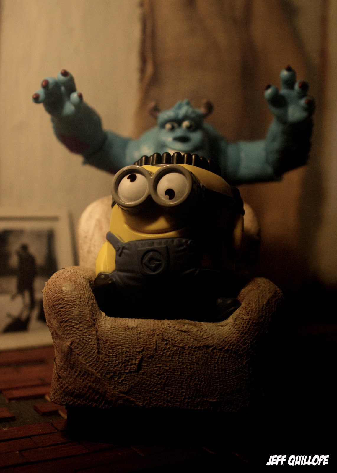 Toy Photography Addict: Despicable Me. Minions, minions and more minions...