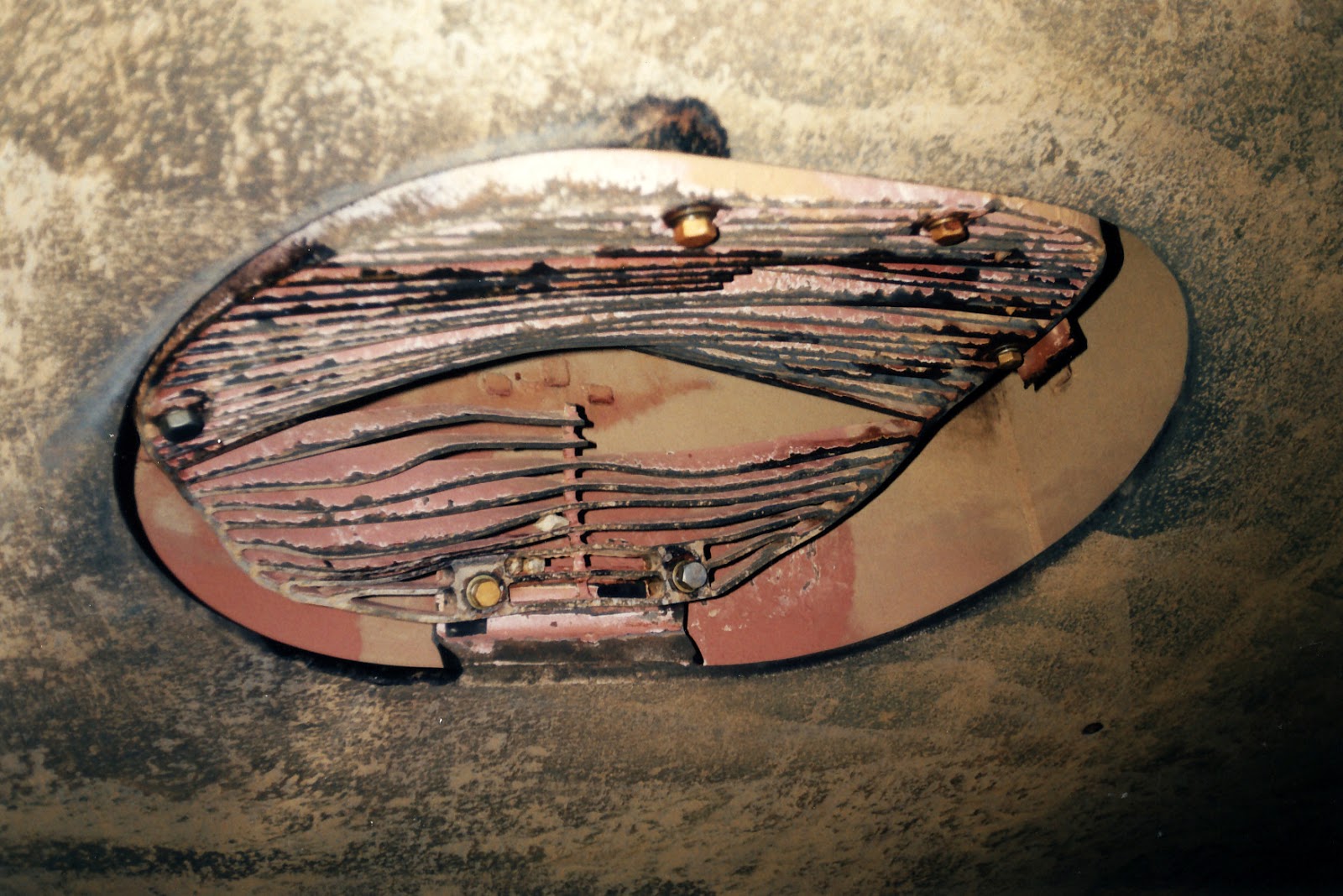 'ZIEN EN WETEN': SUNETTA.M.S. SHELL TANKERS B.V. ( DEEL 6/1 )