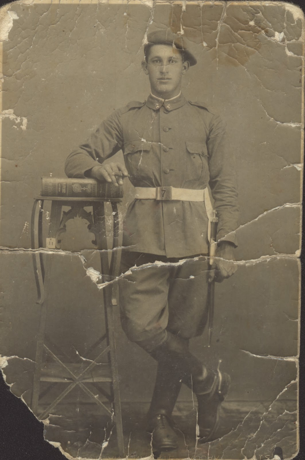 Miguel Picos: Recuperación de fotografías deterioradas