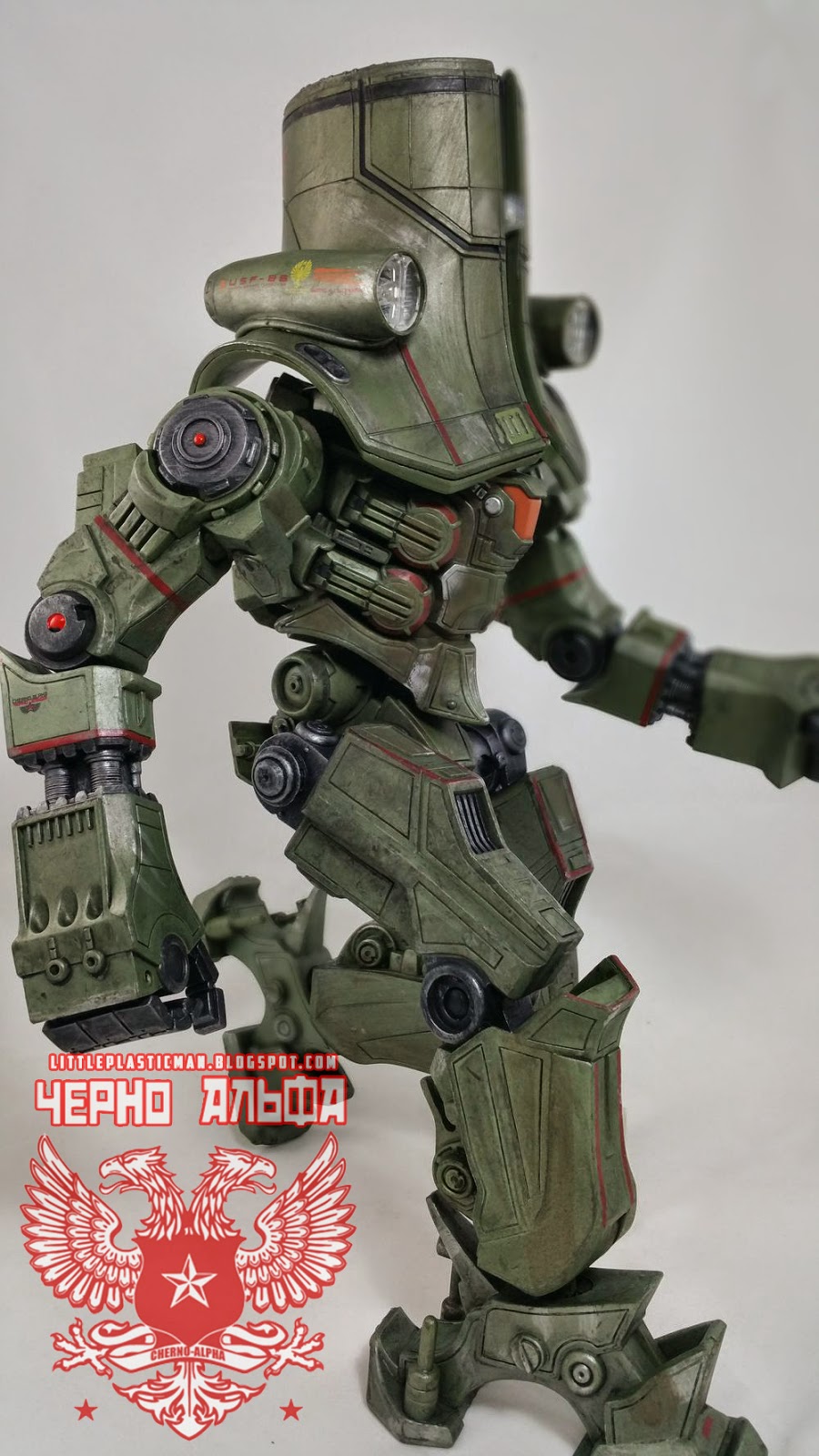 Little Plastic Man Toy Blog and Review Singapore: NECA 18" Pacific Rim ...