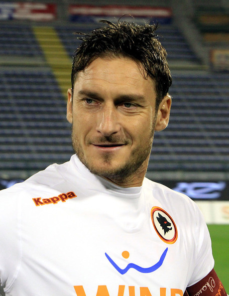Francesco Totti football wallpapers ~ Football wallpapers, pictures and ...