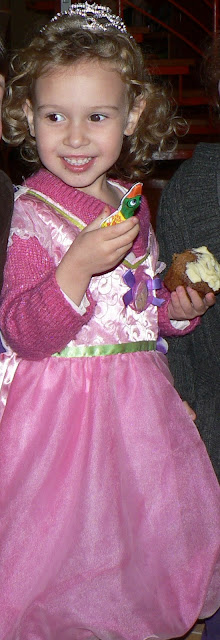 Mama Pea Pod: {Trick or Treat: From Halloween Past}