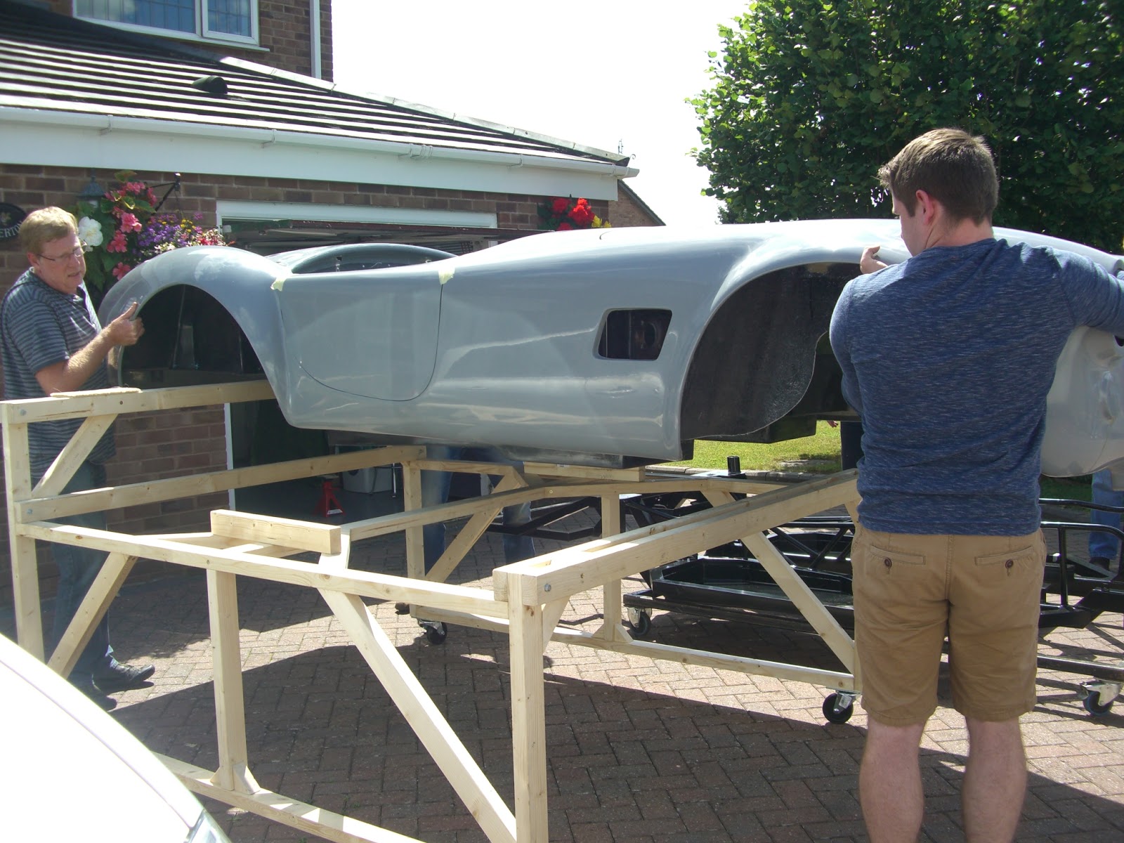 Stu's AK427 Build: Body support frame
