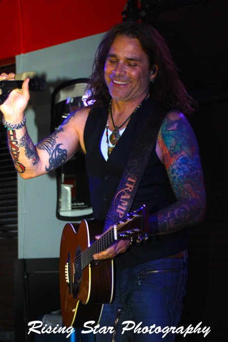 incogNITA!: Indy Concert Review: Mike Tramp (solo acoustic) w/ Special ...