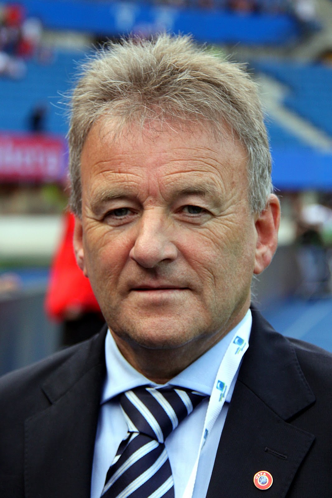 De Olho na Arbitragem : Patrick Kelly 🇮🇪 terminou a carreira de ...