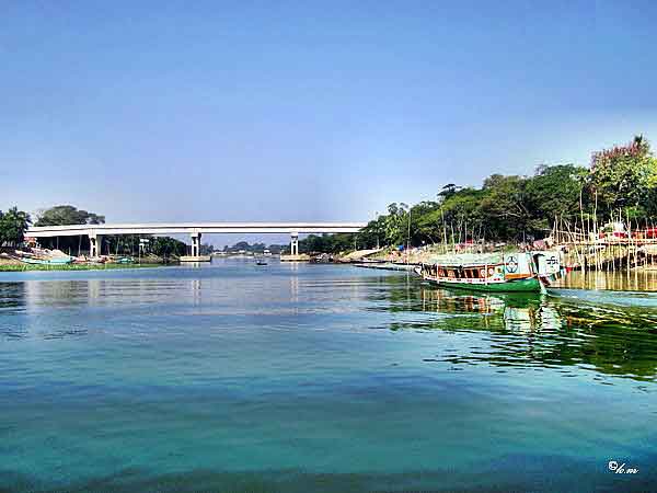 BaNgLaDeSh PhOtOgRaPhY 4U: Over the river Kalani Bridge , Derai ...